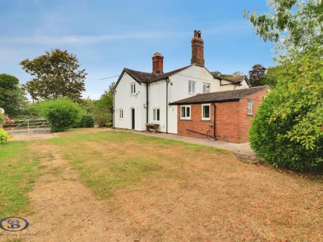 2 bedroom cottage for sale
