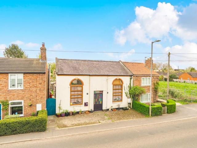 2 bedroom cottage for sale