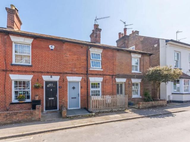 2 bedroom cottage for sale
