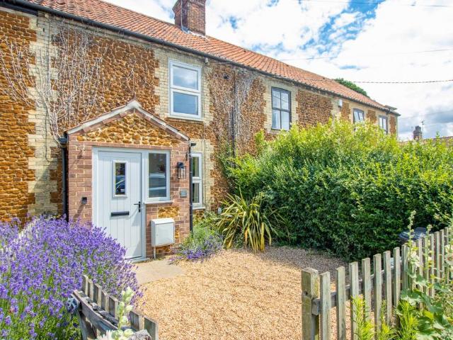 2 bedroom cottage for sale