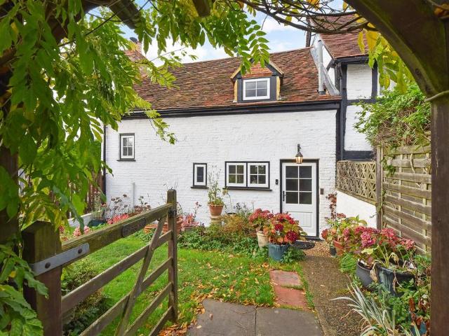 2 bedroom cottage for sale