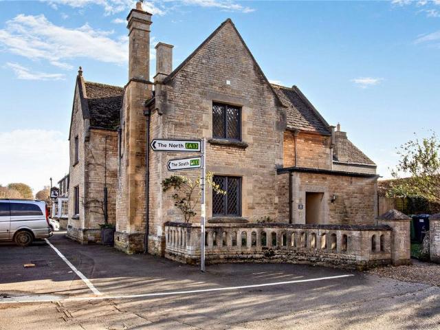 2 bedroom cottage for sale