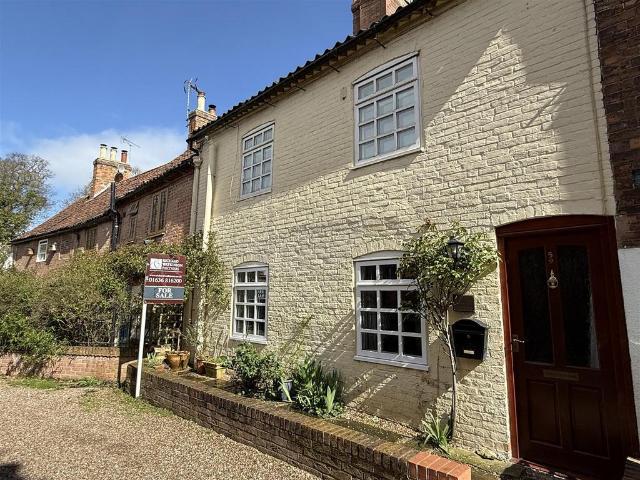 2 bedroom cottage for sale