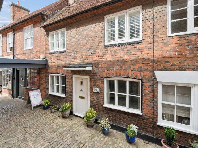 2 bedroom cottage for sale