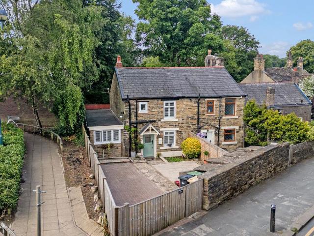 2 bedroom cottage for sale