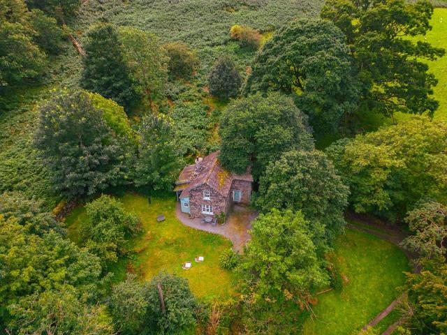 2 bedroom cottage for sale