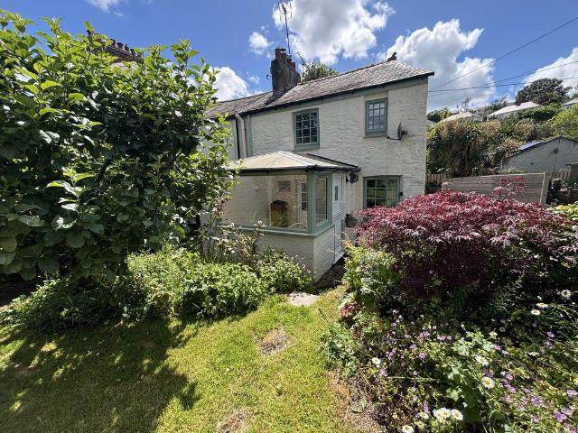 2 bedroom cottage for sale