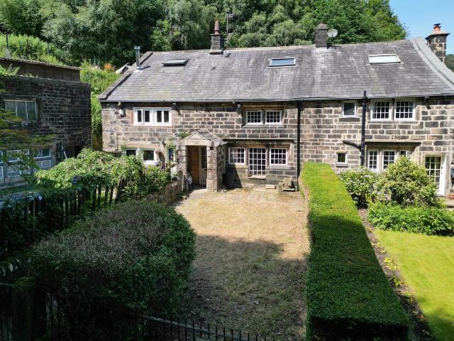 2 bedroom cottage for sale