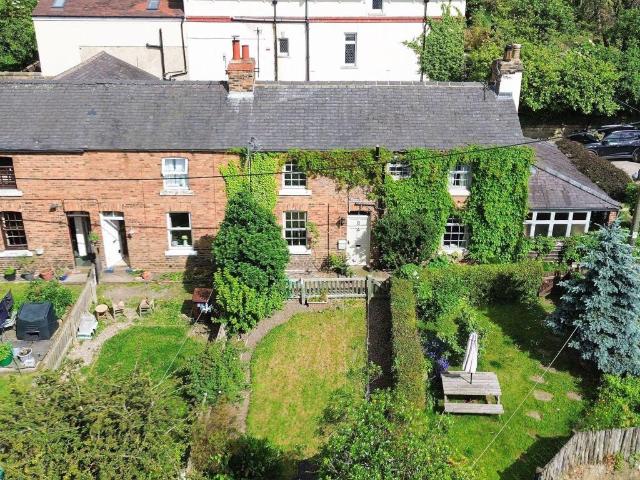 2 bedroom cottage for sale