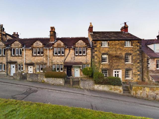 2 bedroom cottage for sale