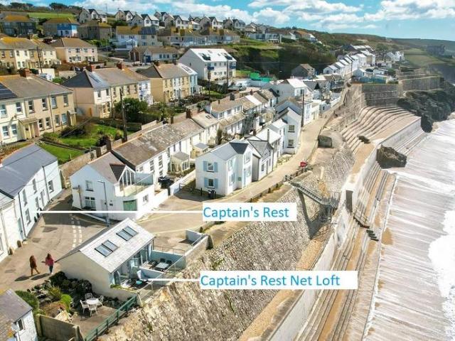 2 bedroom cottage for sale