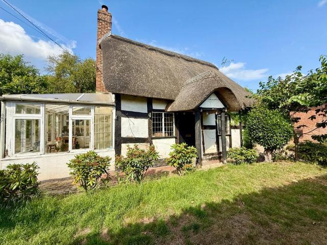 2 bedroom cottage for sale