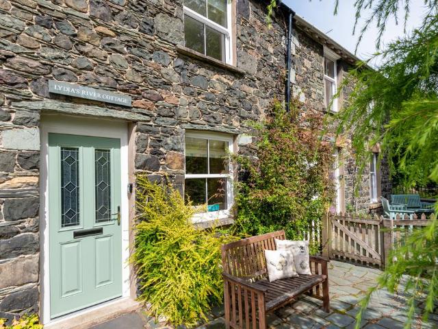 2 bedroom cottage for sale