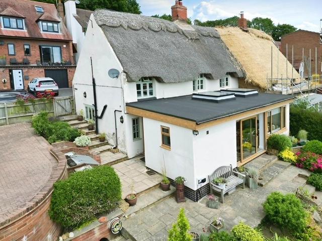 2 bedroom cottage for sale