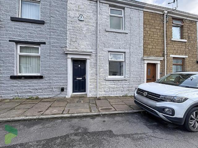 2 bedroom cottage for sale