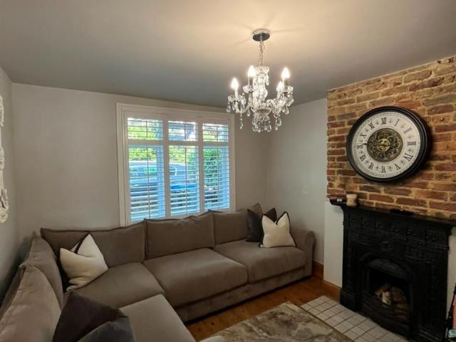 2 bedroom cottage for sale
