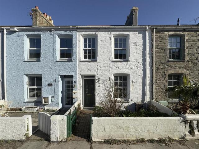 2 bedroom cottage for sale