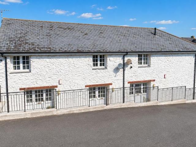 2 bedroom cottage for sale