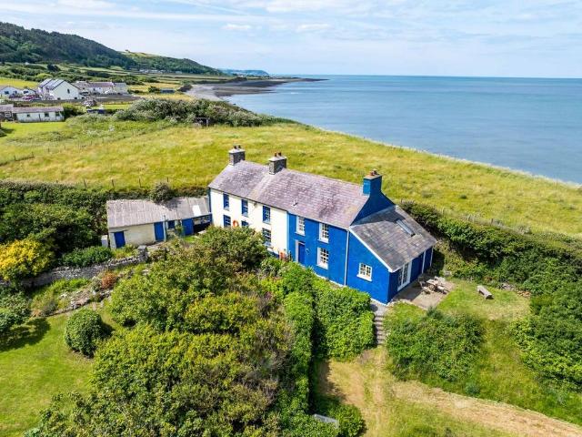 2 bedroom cottage for sale