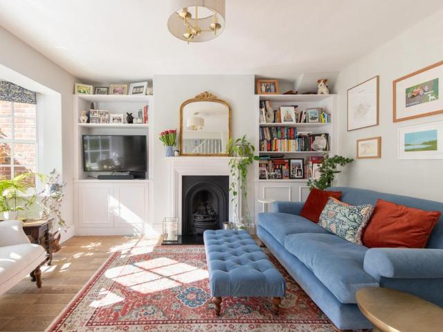 2 bedroom cottage for sale