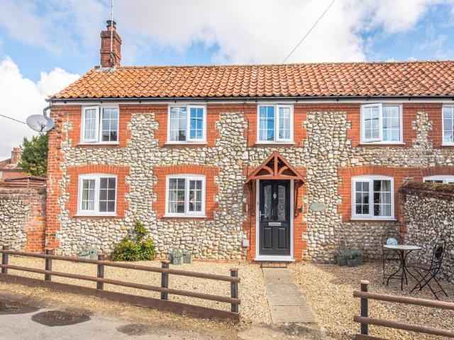 2 bedroom cottage for sale