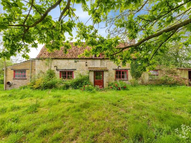 2 bedroom cottage for sale