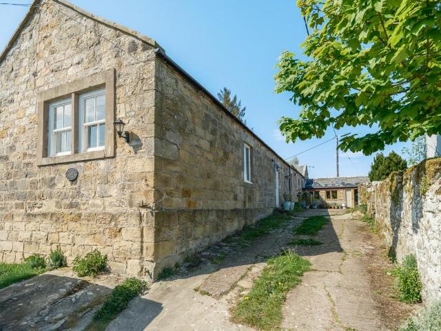 2 bedroom cottage for sale