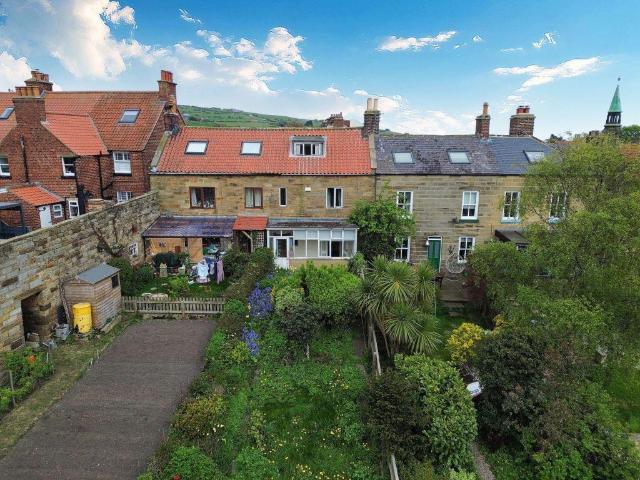 2 bedroom cottage for sale