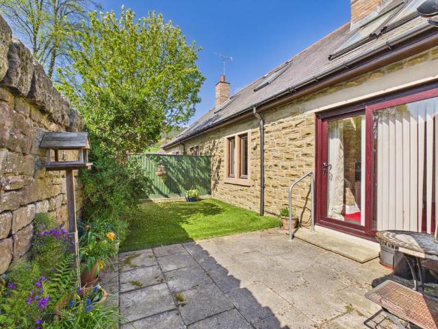 2 bedroom cottage for sale