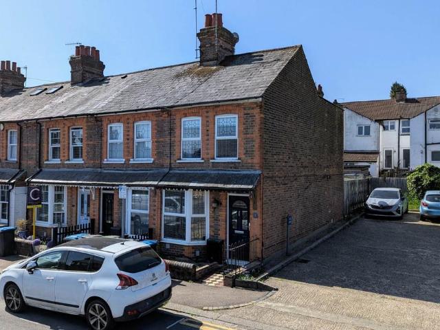 2 bedroom end of terrace house for sale