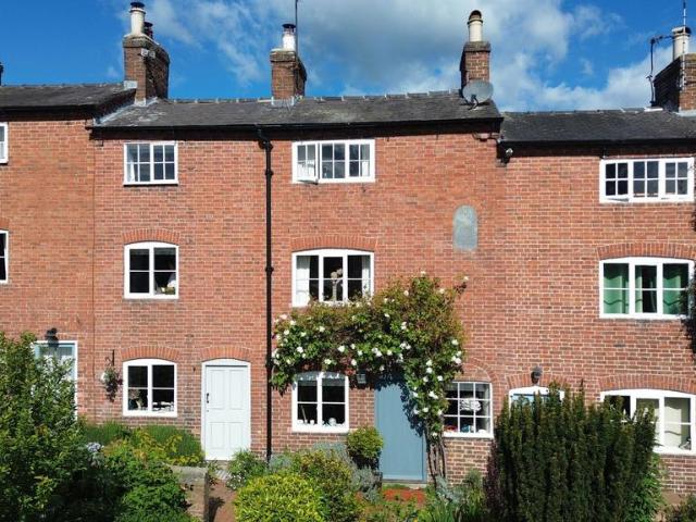 2 bedroom cottage for sale