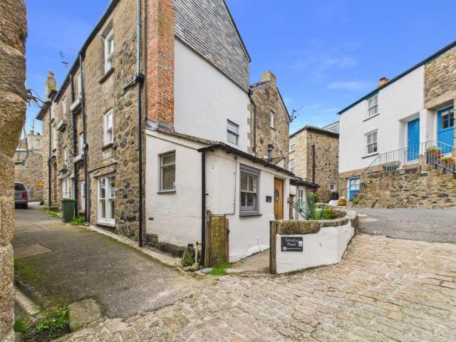 2 bedroom cottage for sale