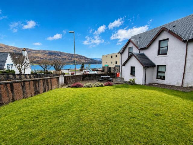 2 bedroom cottage for sale