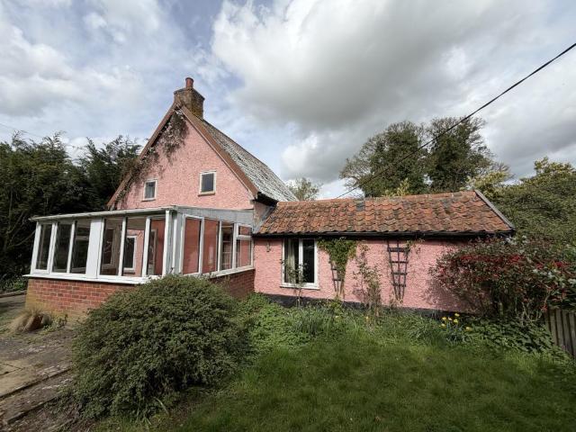 2 bedroom cottage for sale