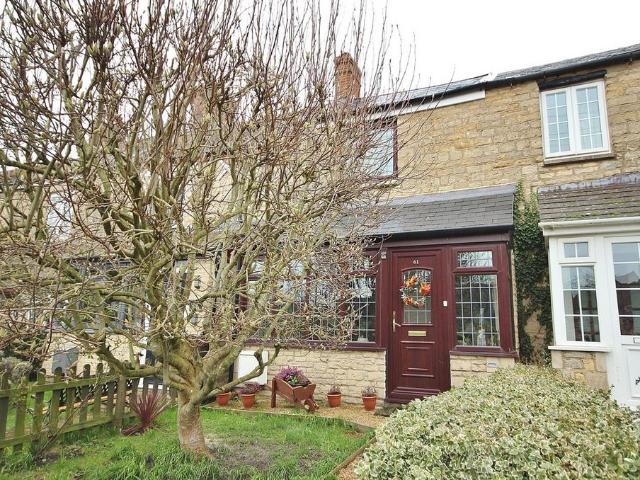2 bedroom cottage for sale