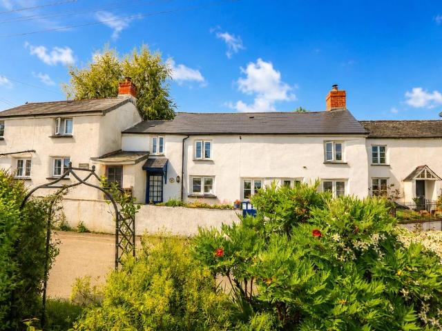 2 bedroom cottage for sale