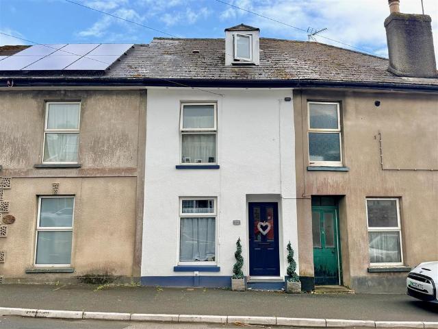 2 bedroom cottage for sale