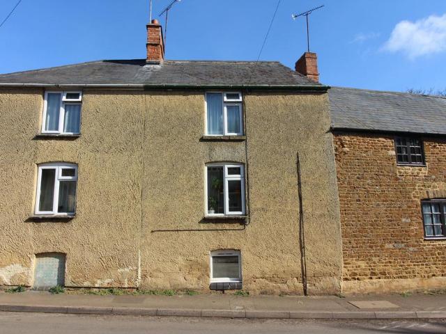 2 bedroom cottage for sale