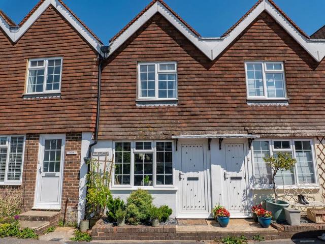 2 bedroom cottage for sale