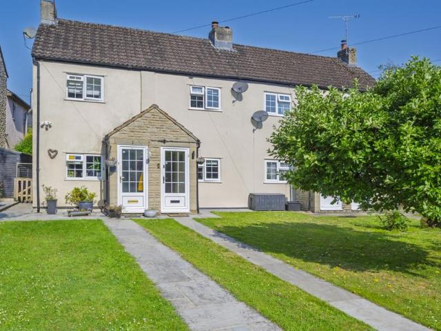 2 bedroom cottage for sale