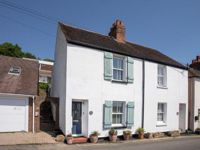 2 bedroom cottage for sale