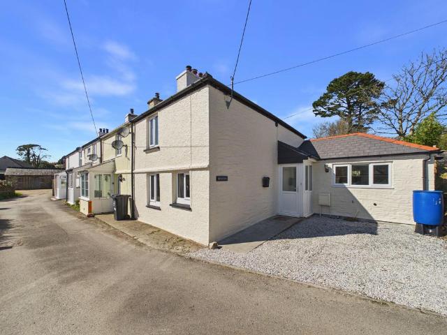 2 bedroom cottage for sale