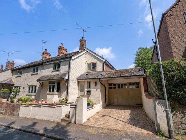 2 bedroom cottage for sale