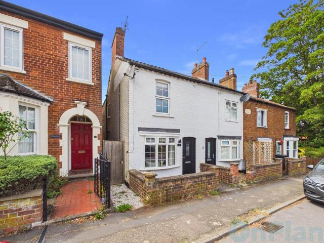 2 bedroom cottage for sale