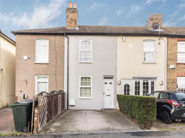 2 bedroom cottage for sale