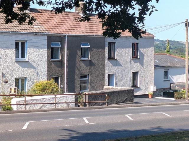 2 bedroom cottage for sale