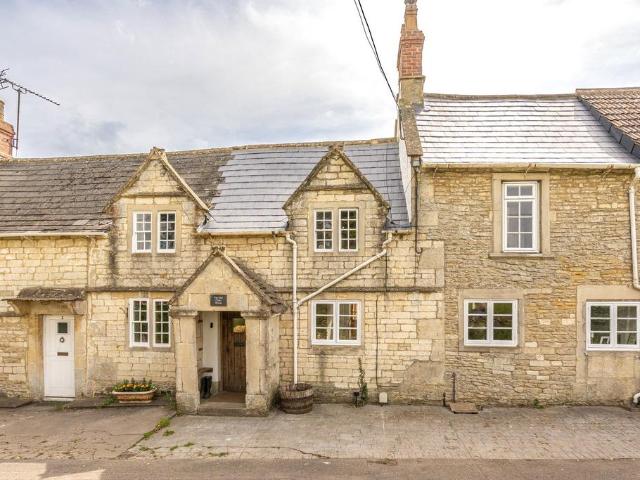 2 bedroom cottage for sale