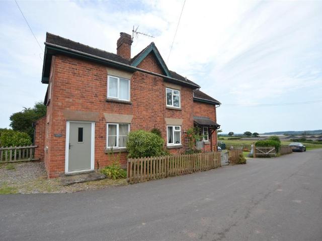 2 bedroom cottage for sale