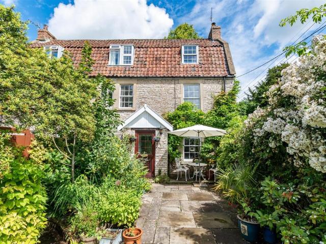 2 bedroom cottage for sale