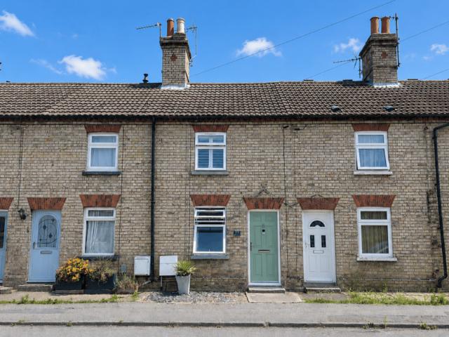 2 bedroom cottage for sale